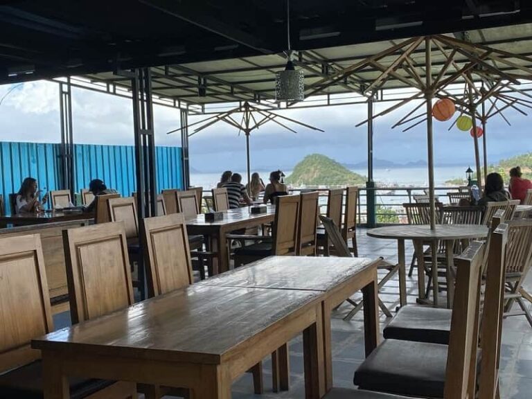 10 Rekomendasi Restoran dan Makanan Halal di Labuan Bajo - Mawatu